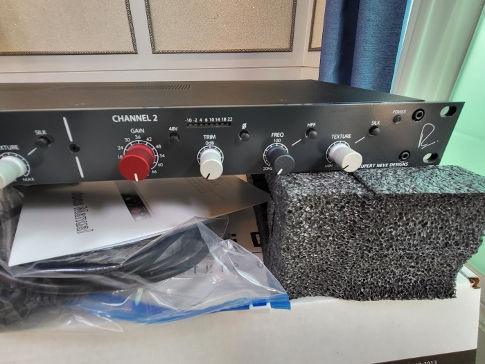 루퍼트니브 NEVE 5211 프리앰프 판매.