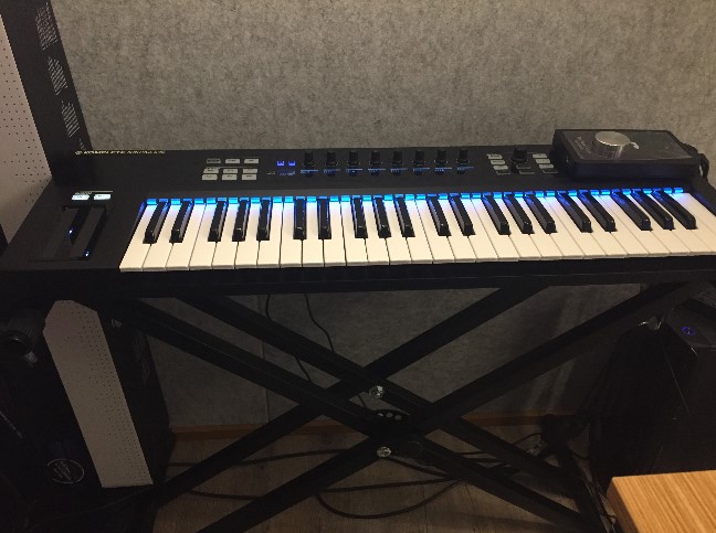 komplete kontrol s49 mk1팔아요거의새거