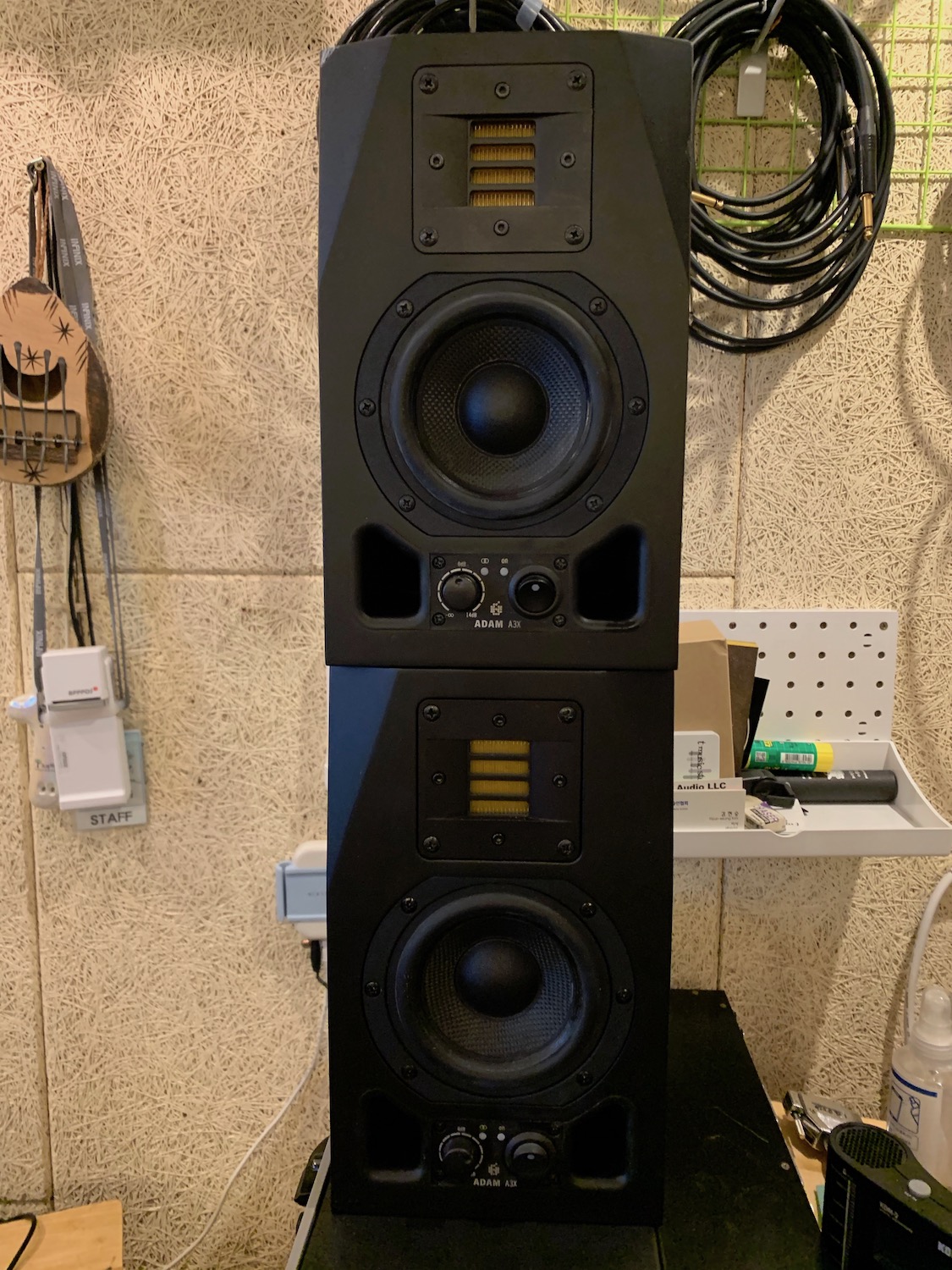 ADAM A3x 판매합니다.