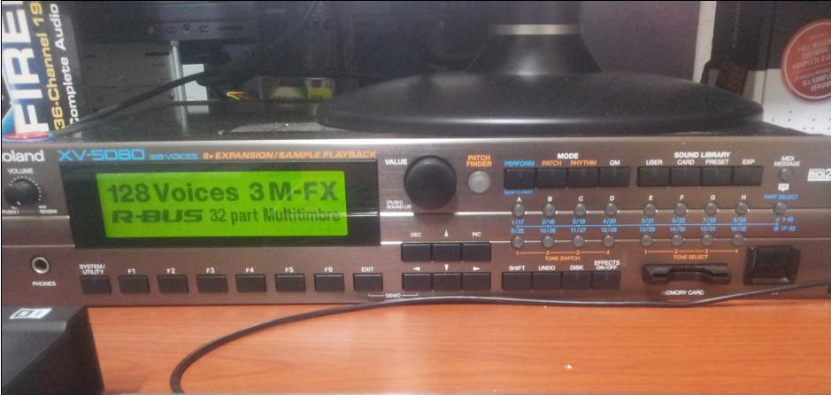 Roland XV5080 판매합니다.