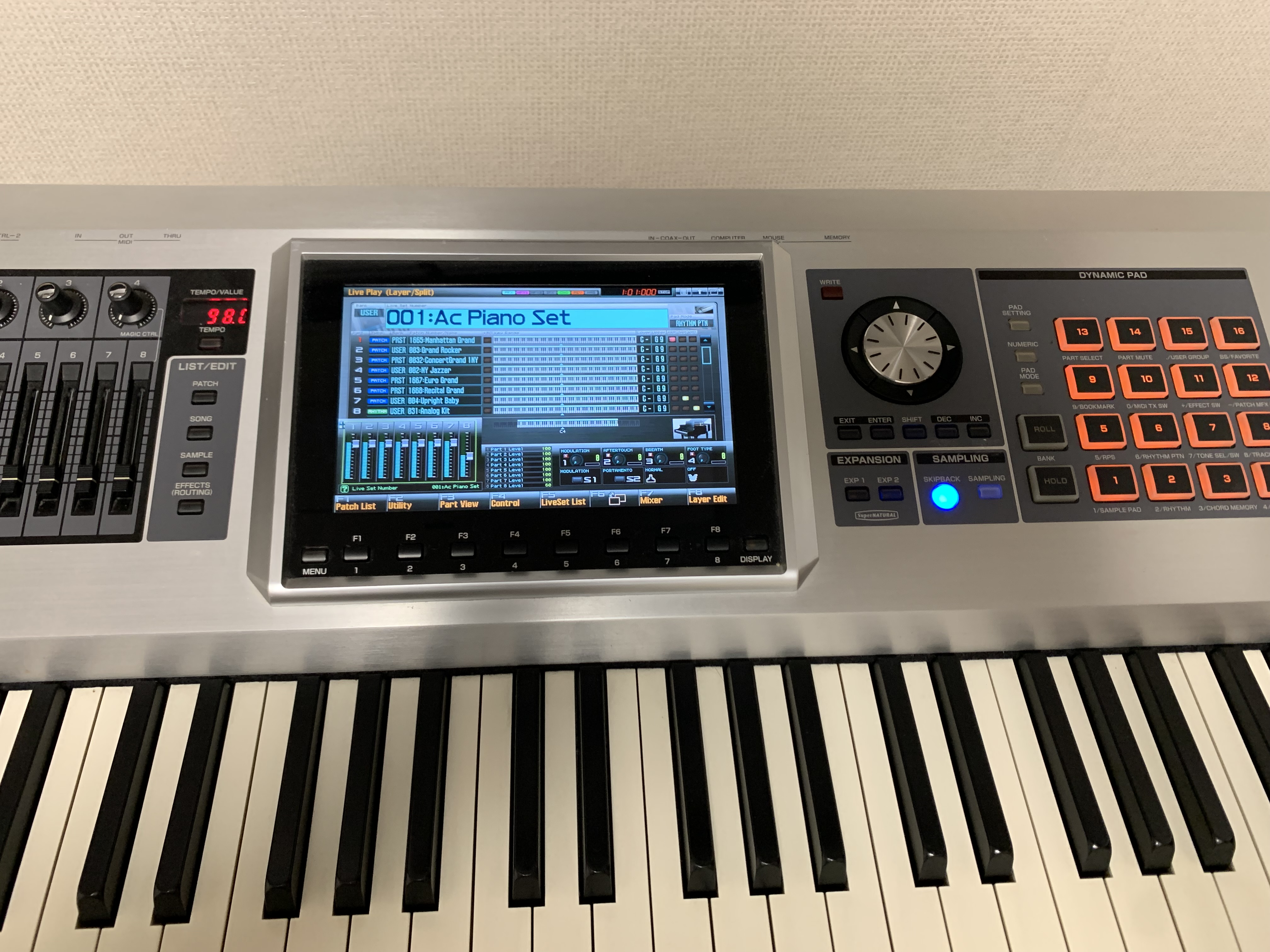 롤랜드 팬텀 fantom G8