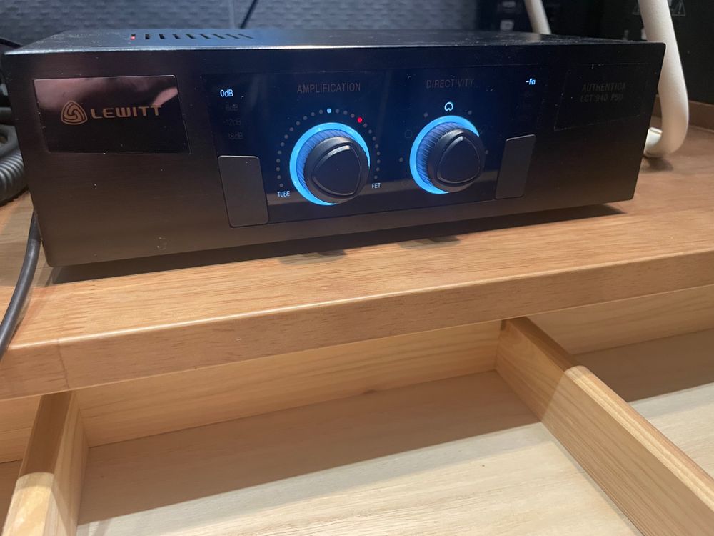 르윗 진공관 콘덴서 마이크 Lewitt LCT 940 판매합니다