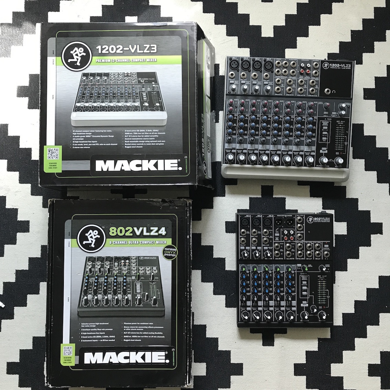 [판매완료] MACKIE 1202-VLZ3 맥키 12채널 믹서