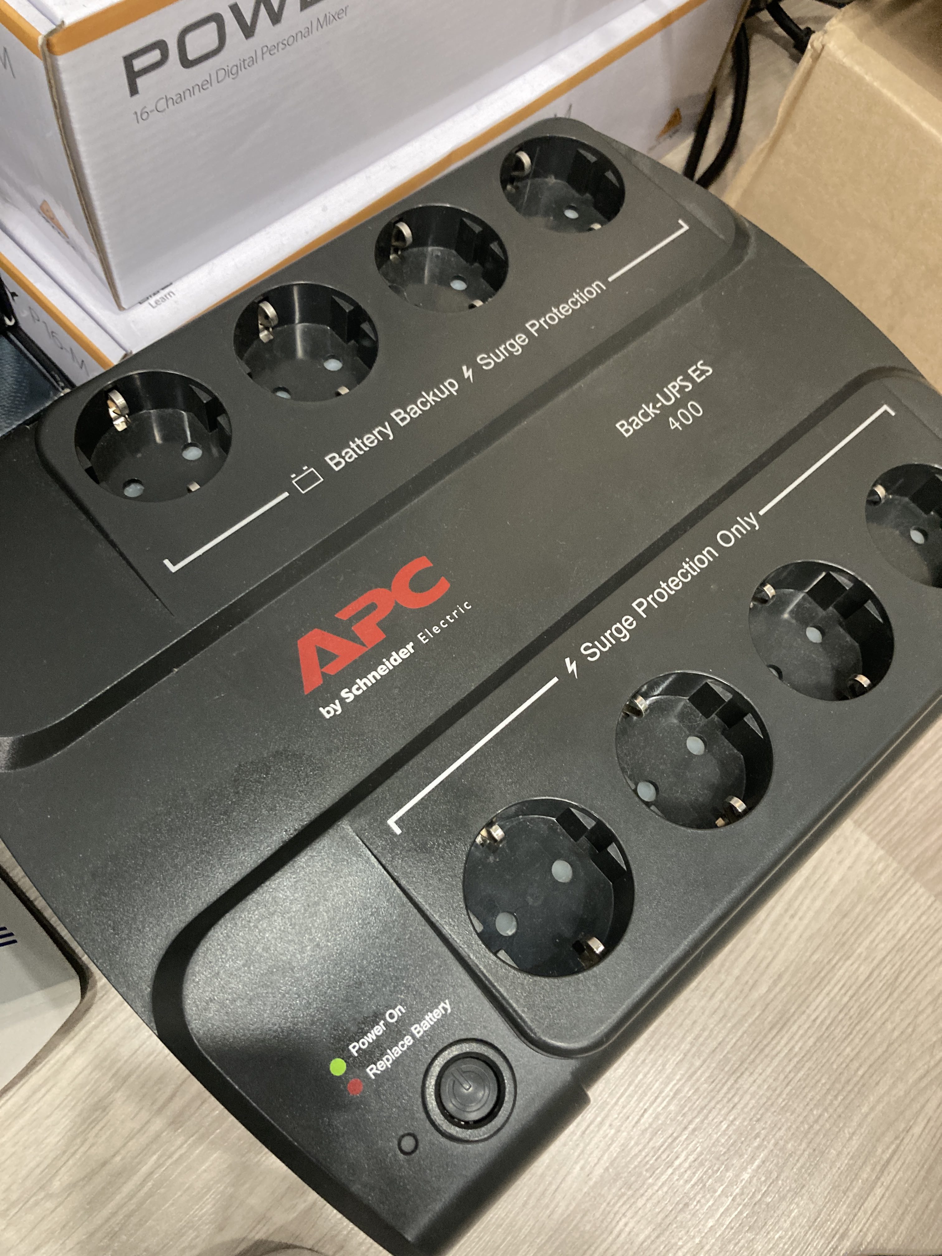 APC Back-UPS 400 무정전전원장치 2개 판매합니다.