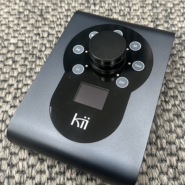 Kii Three Red 1조와 Controller 판매합니다