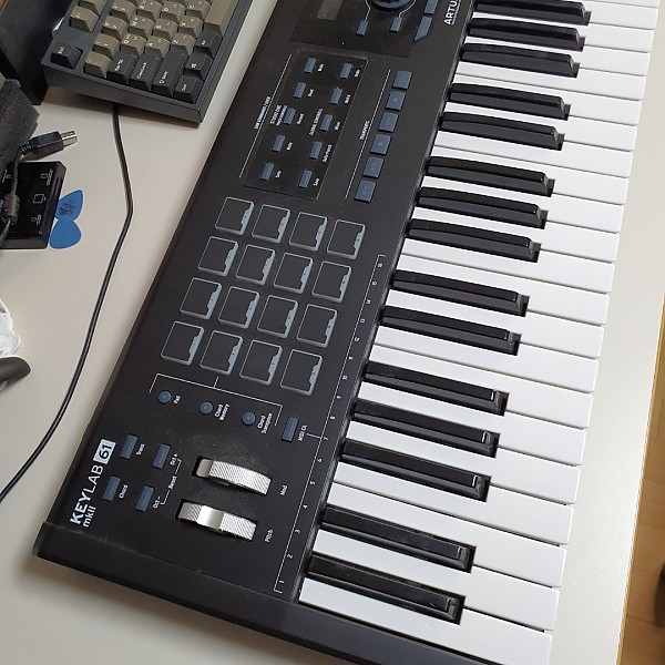 Arturia Keylab 61 mk2 팝니다.