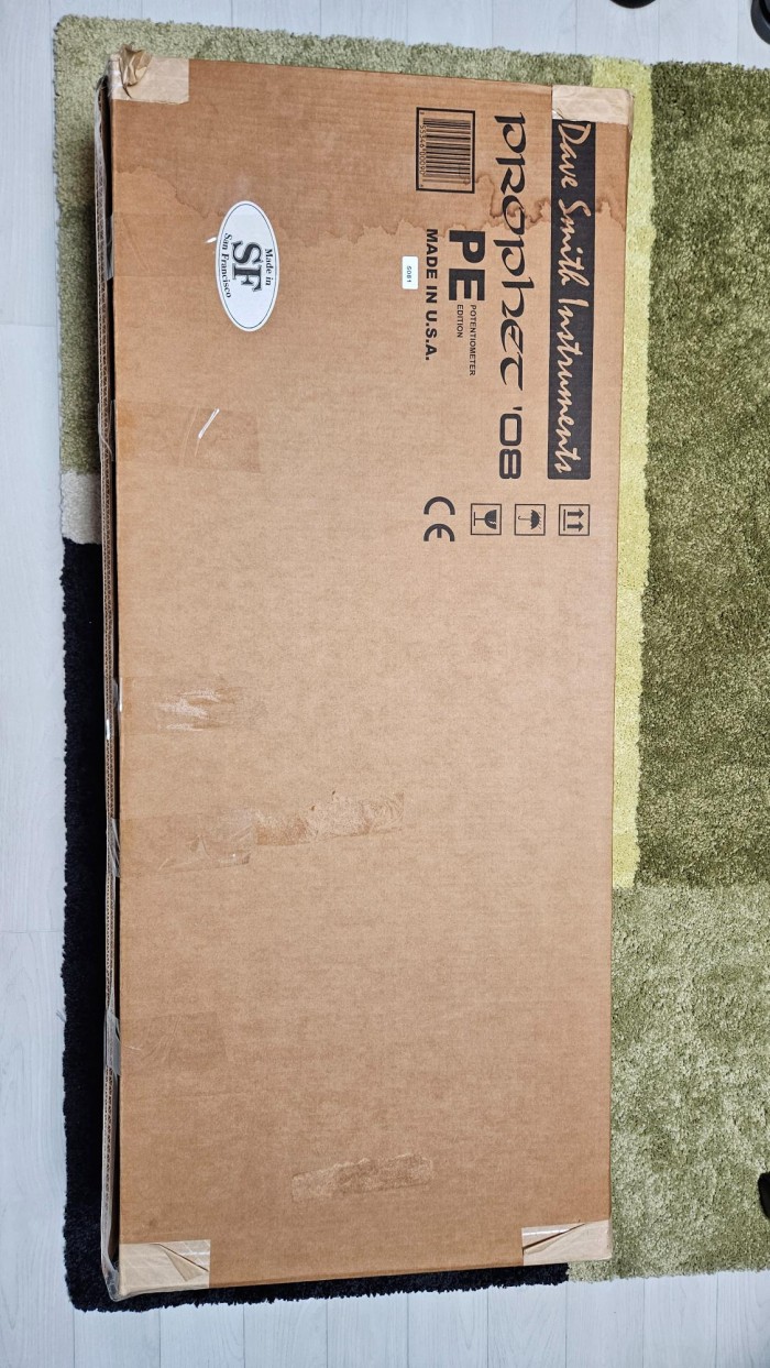 DSI Sequential prophet-08 프로펫 08 외 Moog Slim Phatty Model 판매