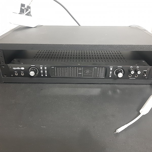 UAD Apollo 8 DUO 오디오 인터페이스 판매합니다.~