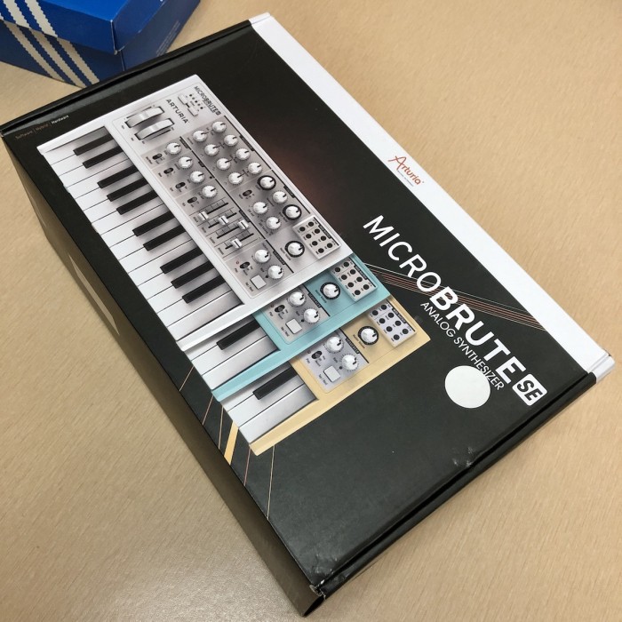 Arturia Microbrute se 팝니다