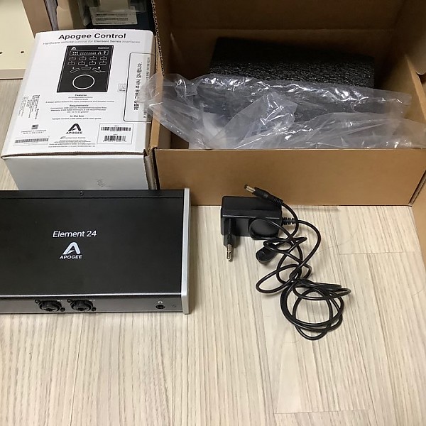 아포지 엘레먼트 Apogee Element24 팝니다.