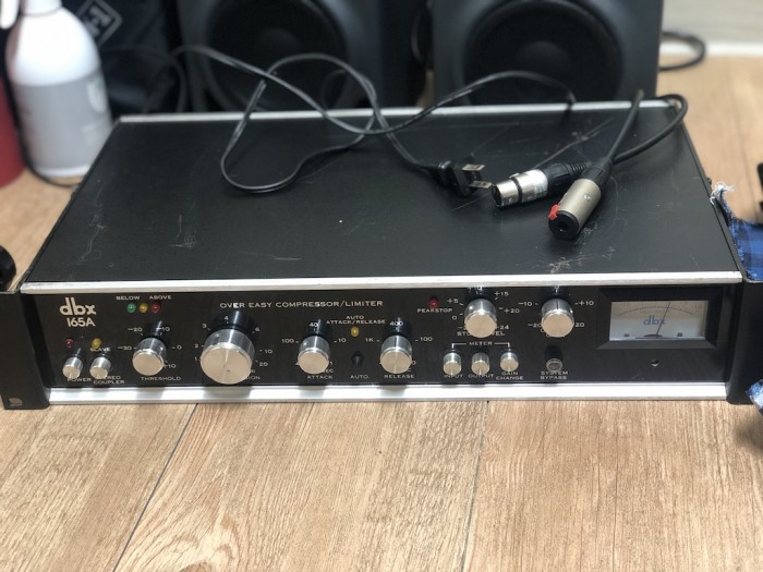 dbx 165a 판매합니다