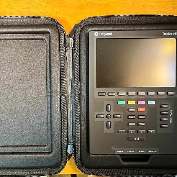 Polyend Tracker Mini 신품급 사용 3회미만