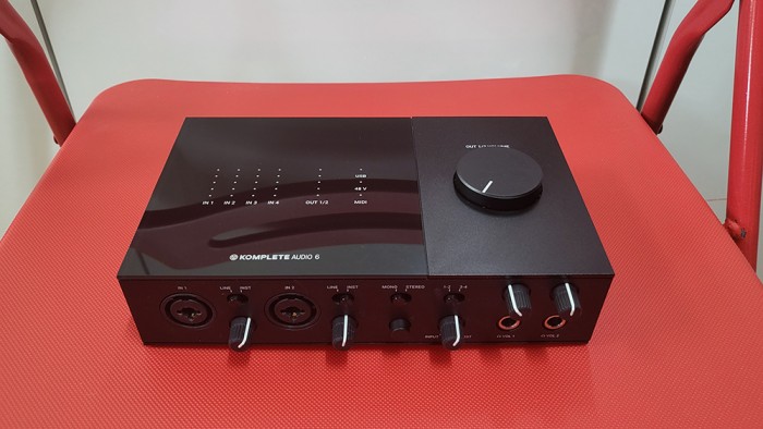 NI Komplete Audio 6 mk2 판매합니다.(가격 수정)