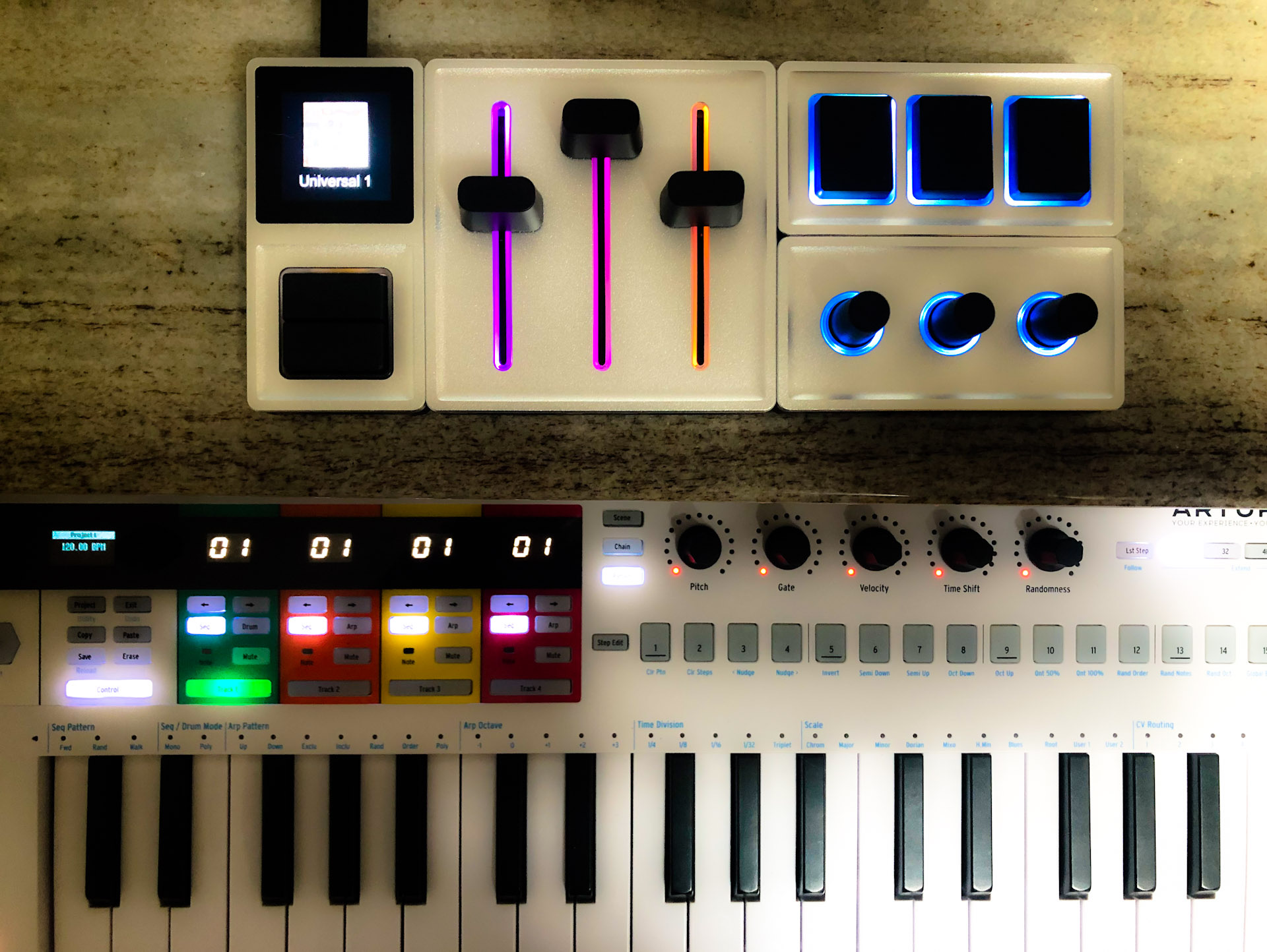 Monogram Traveler Console을 샀습니다