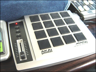AKAI MPD16 샘플링 동영상